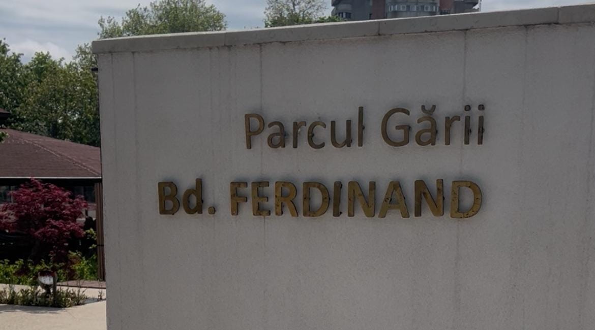 Parcul Gării Constanța: Tundere gazon sau așteptare fân?