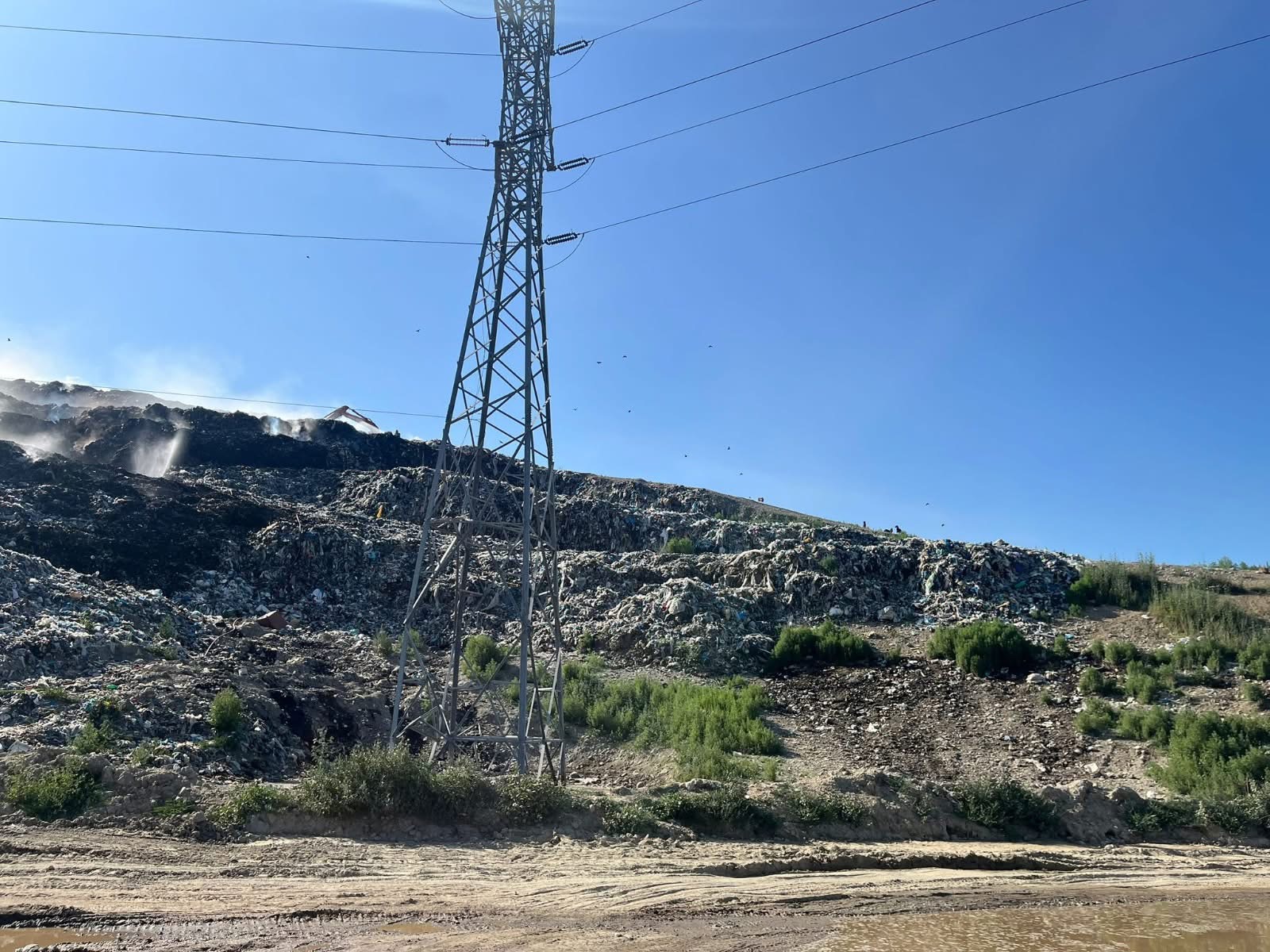 Gropile de gunoi municipale, sub lupă. Controale în toată țara